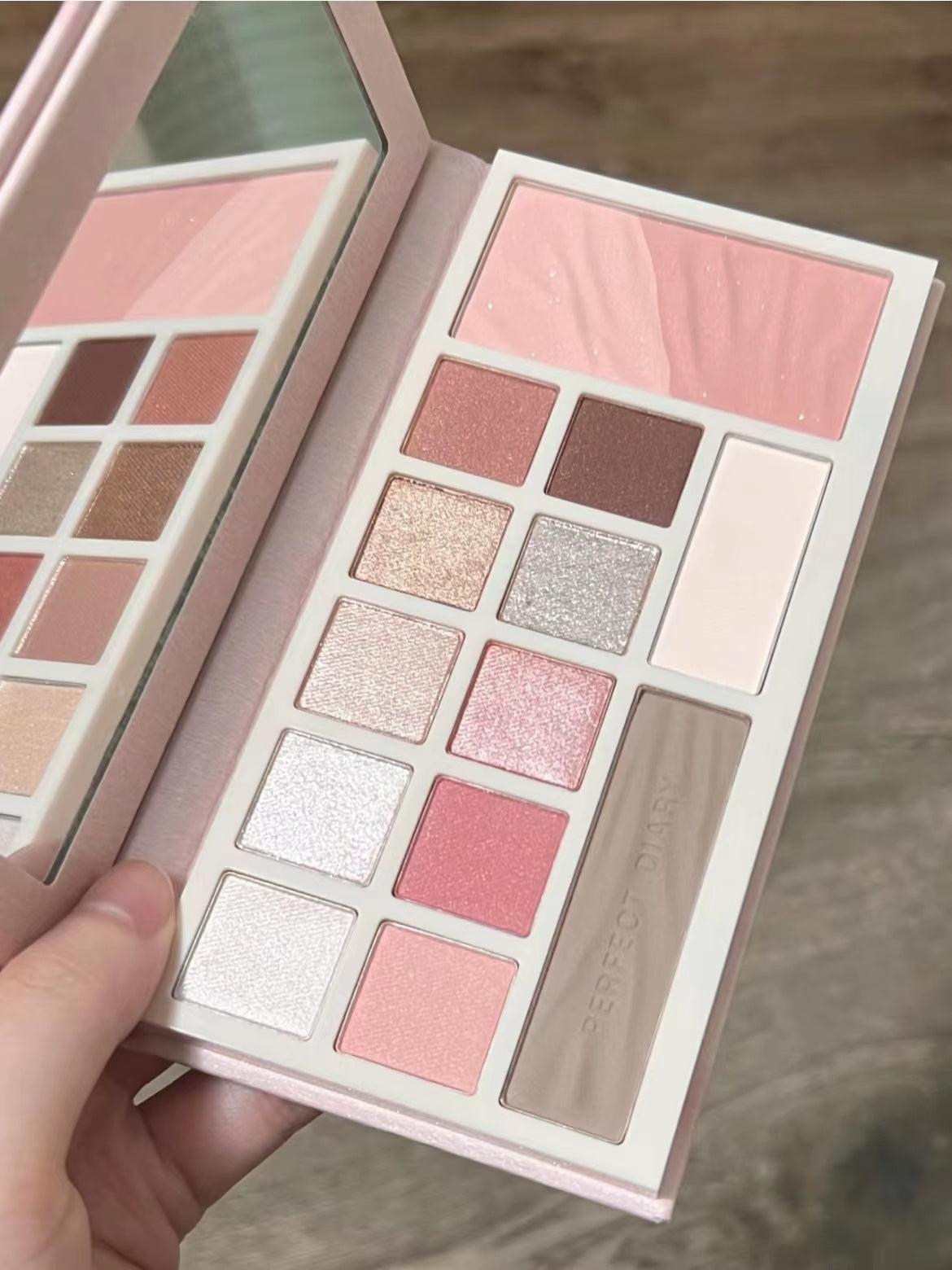 Perfect Diary Denim Eyes and Cheeks Palette Chic Decent Beauty